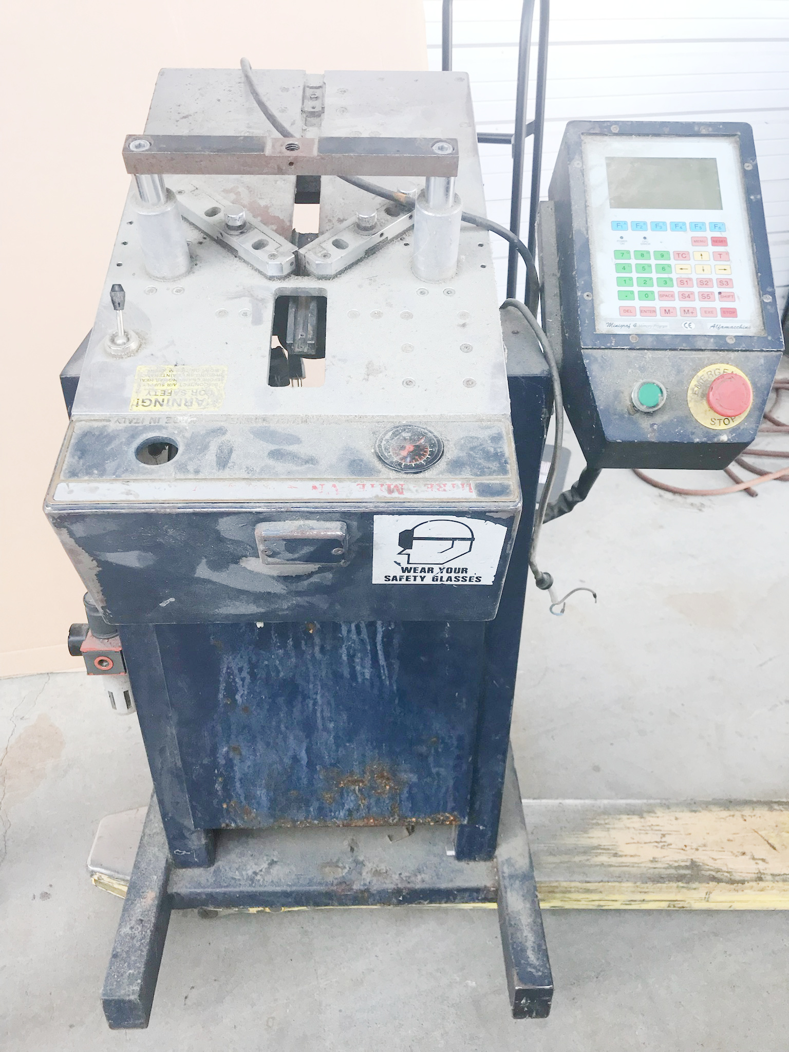 Equipment Lot: Potdevin Gluers, US/Guardian Floor Scale, & More